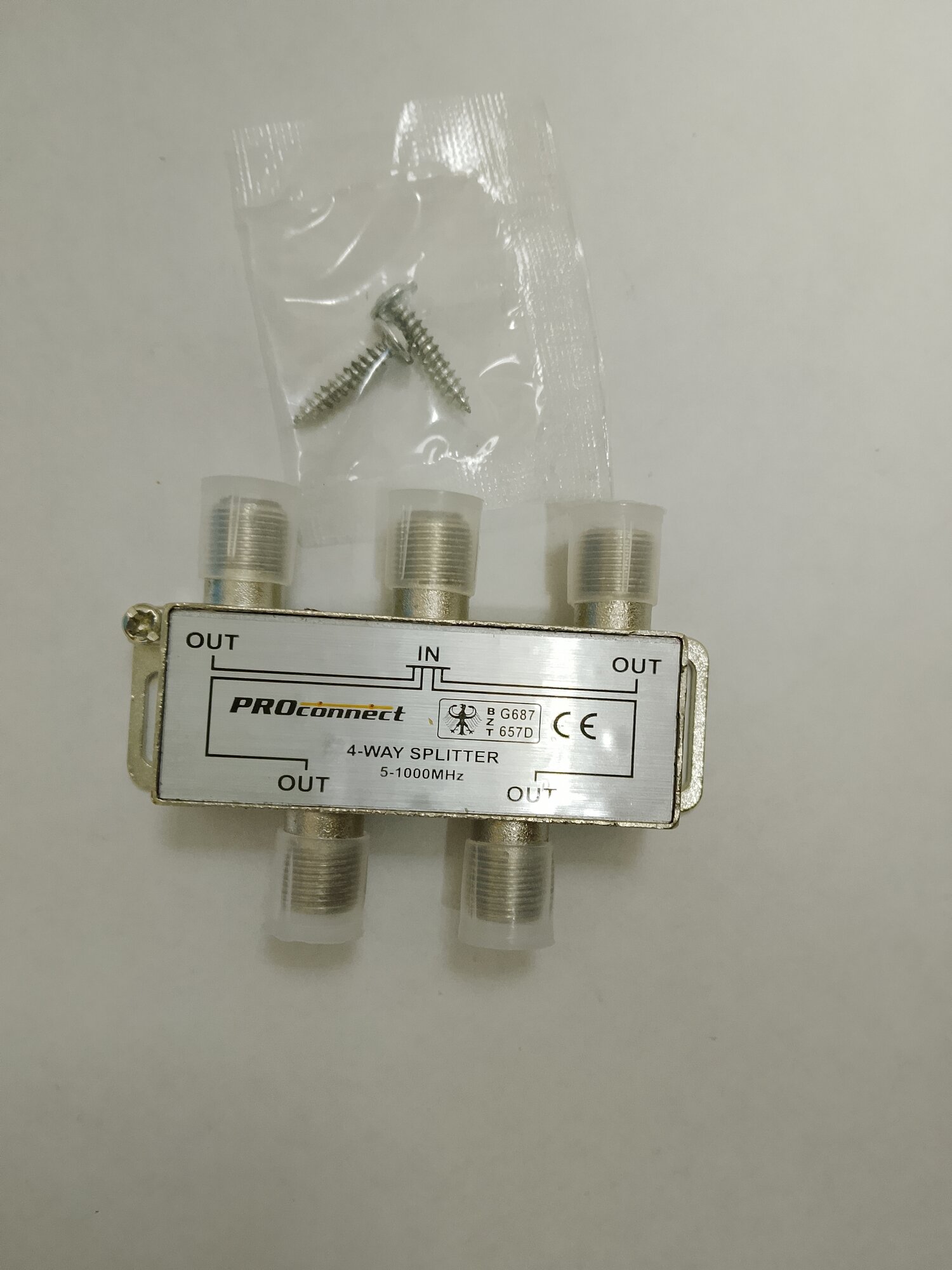 Антенный делитель ТВ сигнала на 4 выхода PROconnect , 5-1000 MHz BG 687 T 657 D