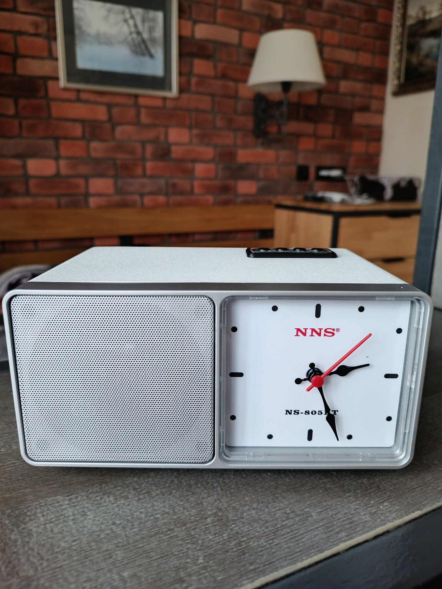 Часы ретро радио FM, USB, Bluetooth