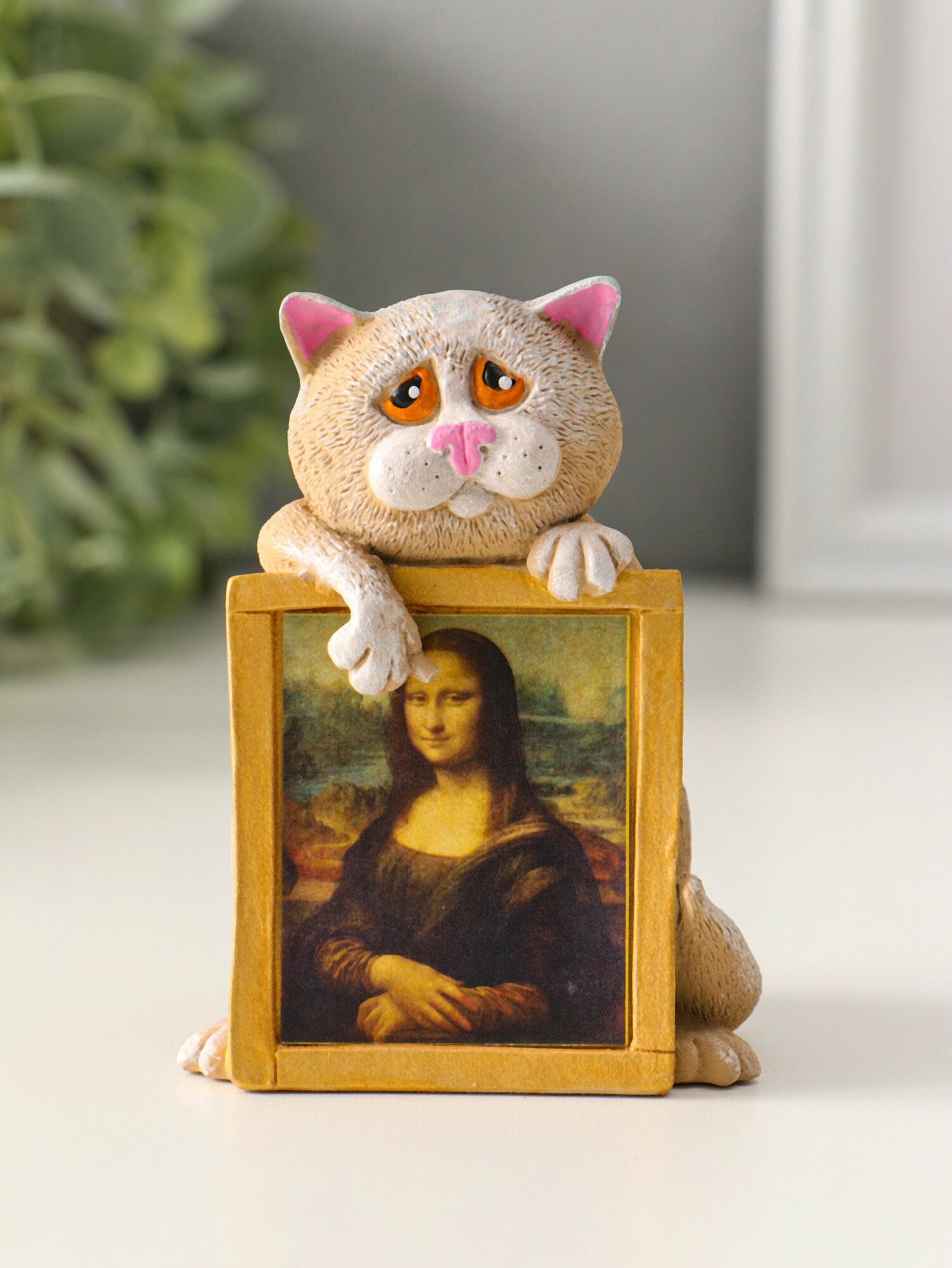 Фигурка "Кот с картиной", 9x6.5x4.8 см, тематика праздника: универсальная тематика