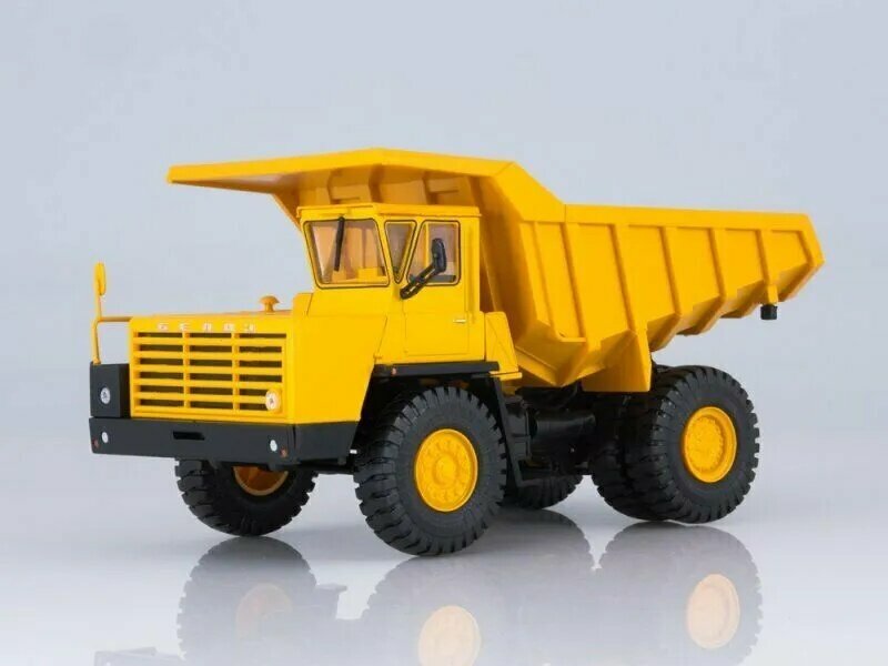 Модель самосвала BELAZ 540 1/43, советский карьерный грузовик, коллекционная модель из сплава, макет для декора