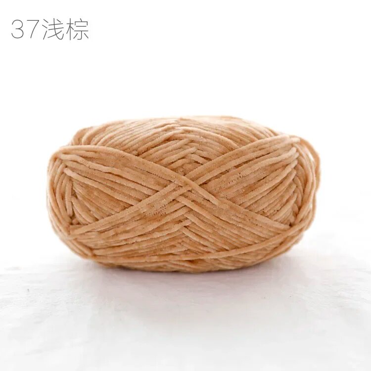 Бежевая пряжа Pleuche 37 light brown для вязания