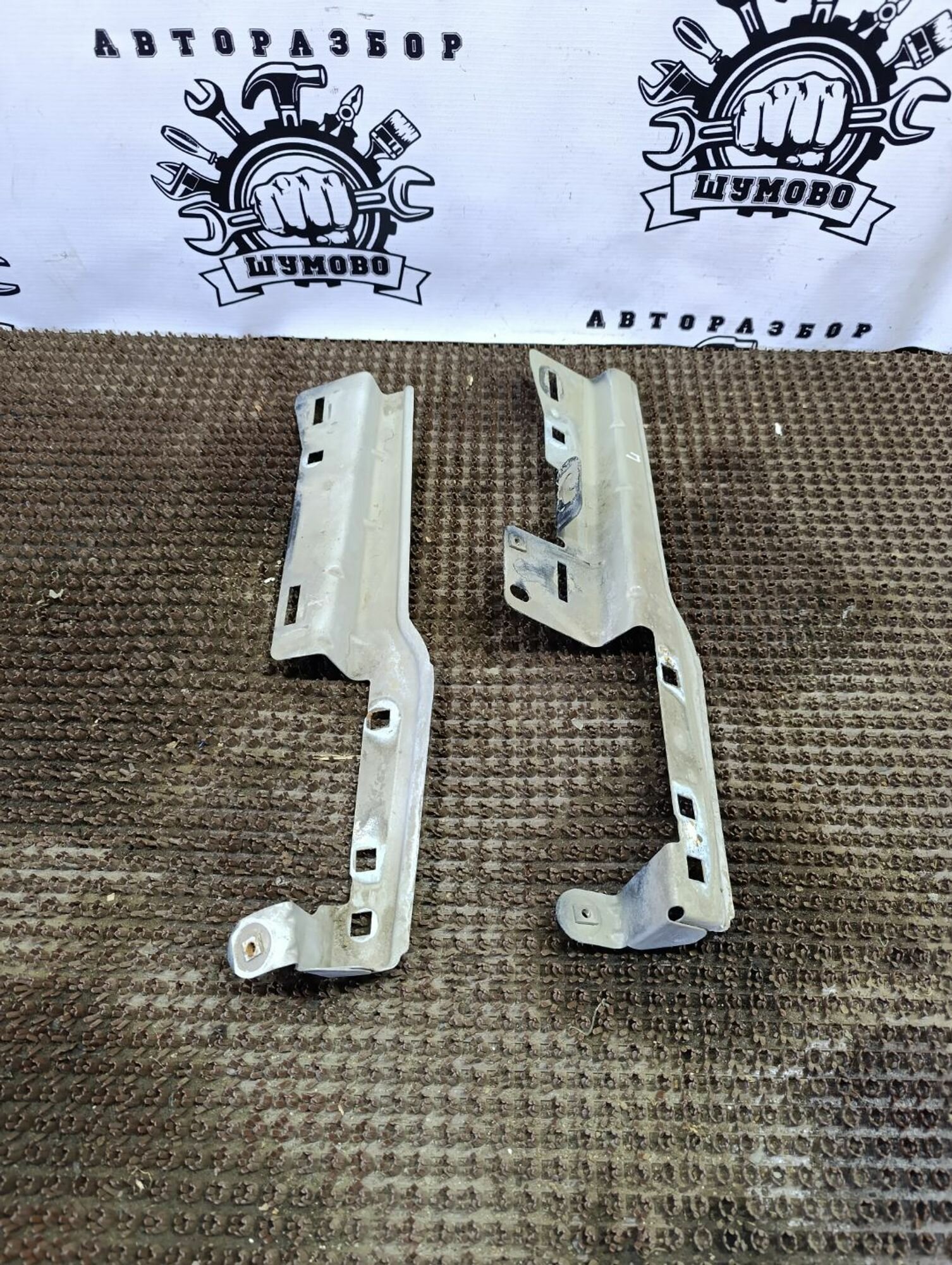 Кронштейн крепления крыла Citroen C4, I 2006 с пробегом