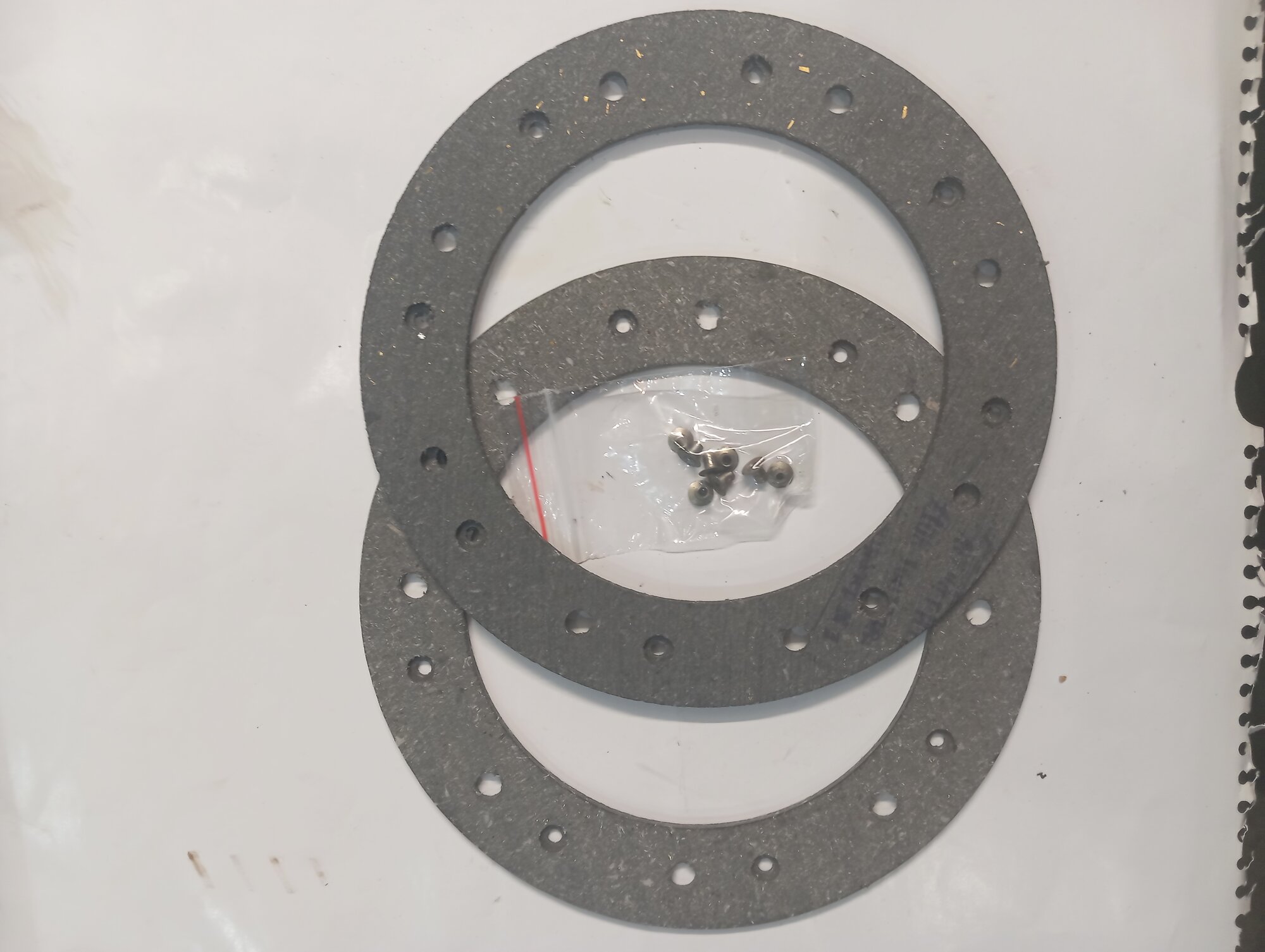 К-т накладок сцепления на ВАЗ2108-2115. и заклепки. упаковка 2 шт.