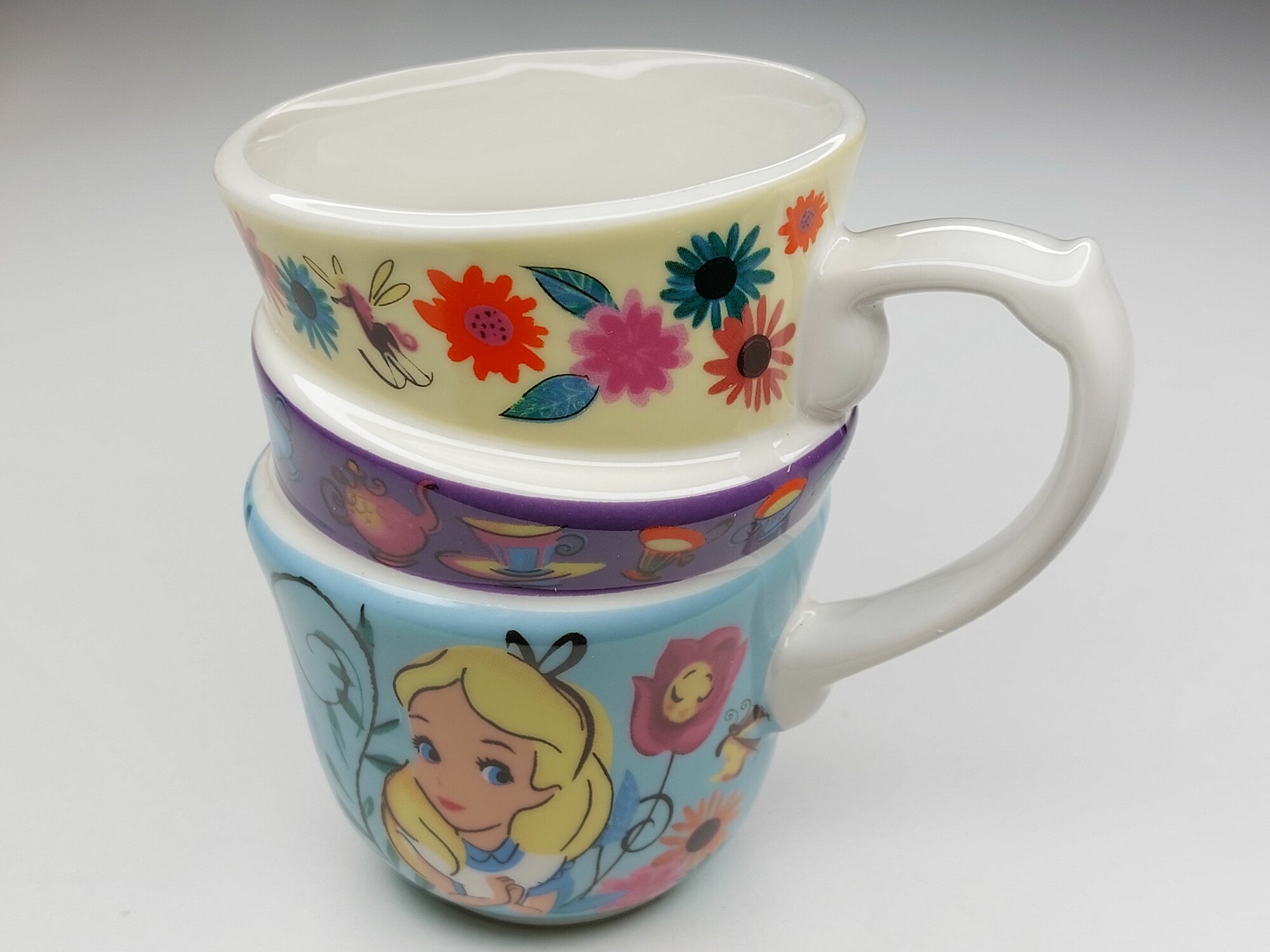 Кружка керамическая Алиса белая из мультика Алиса в стране Чудес Alice in Wonderland Mug