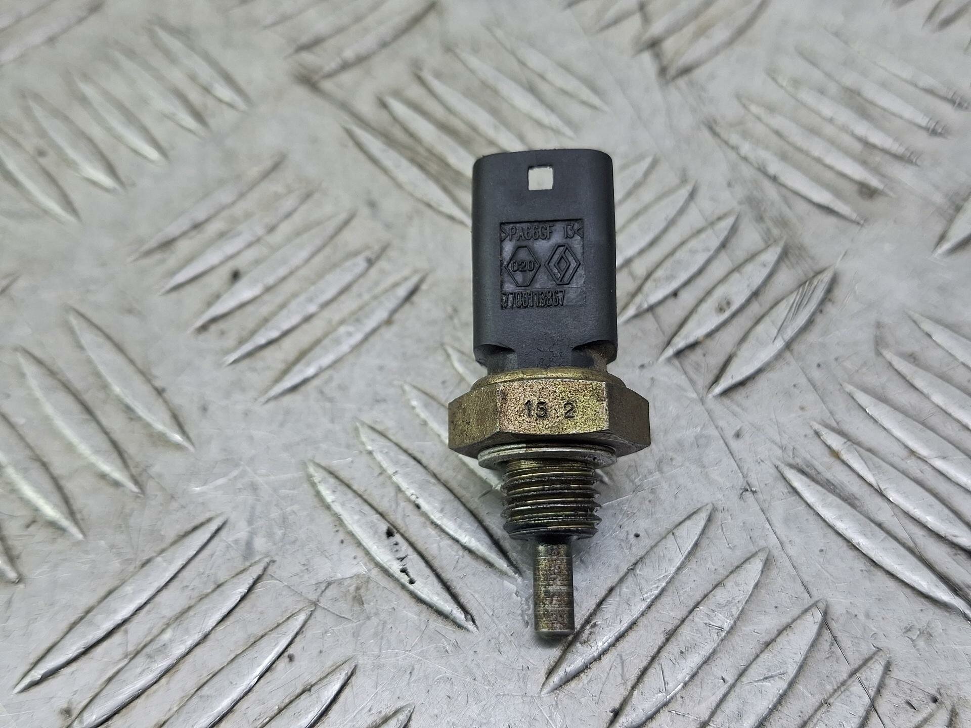 Датчик температуры охлаждающей жидкости Renault Megane рест. (1999 - 2003) 7700113867