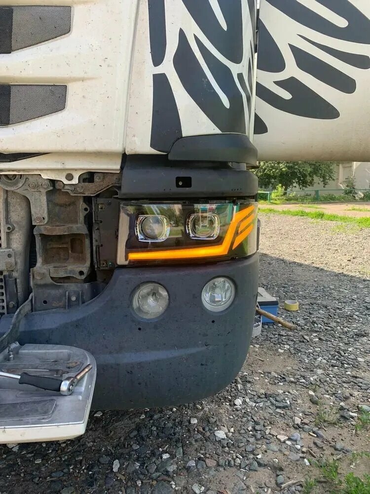 Фара автомобильная, 2 шт, арт. SCANIA 4-5 серии-BILED-UEAFG1A
