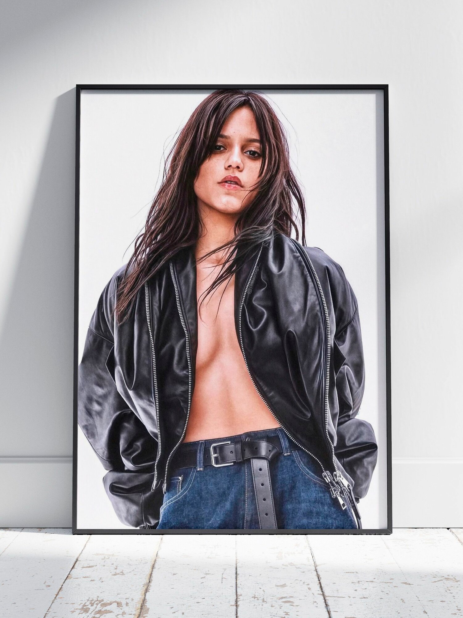 Плакат на стену для интерьера Дженна Ортега (Jenna Ortega 55) - Постер по актеру фильма, кино, сериала формата A4 (21x30 см)