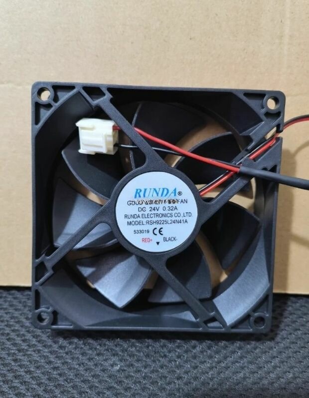 RUNDA RSH9225L24N41A 9225 24V 0.32A DC бесщеточный вентиляторы 92x92x25mm -