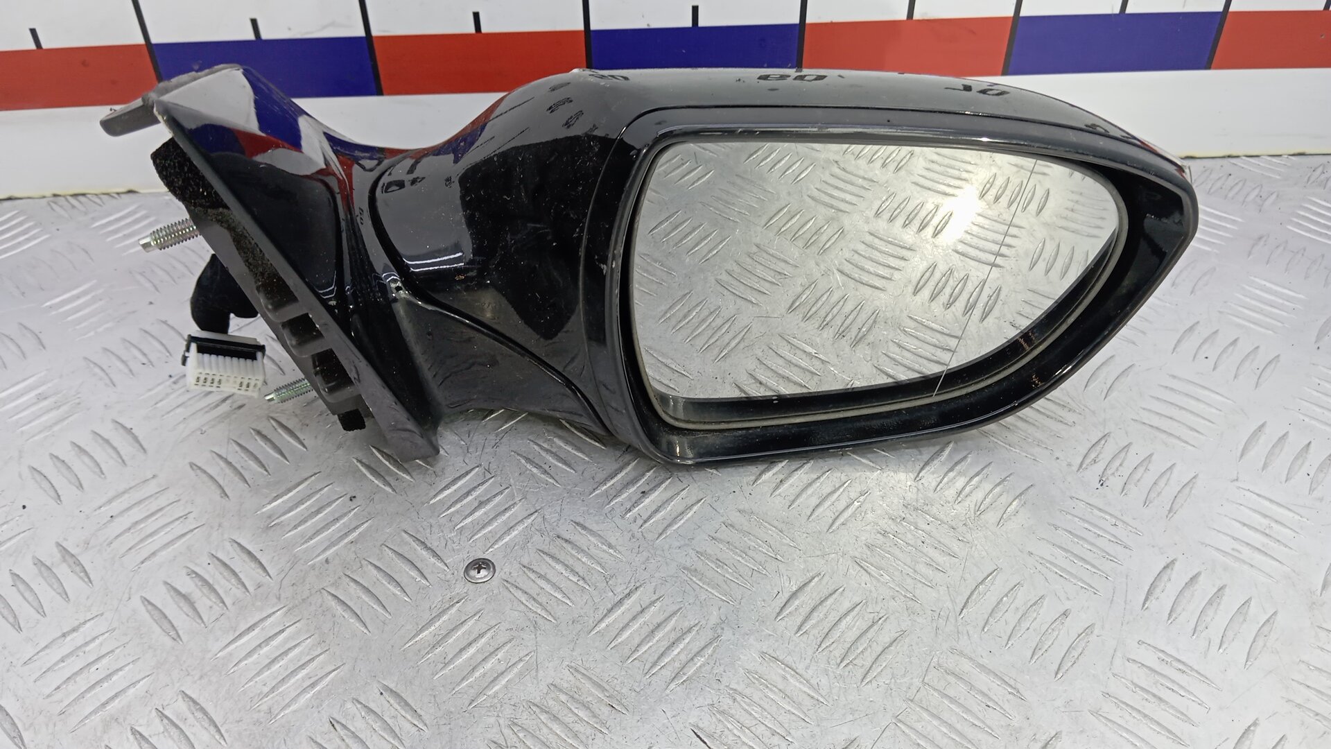 Зеркало наружное правое HYUNDAI I40