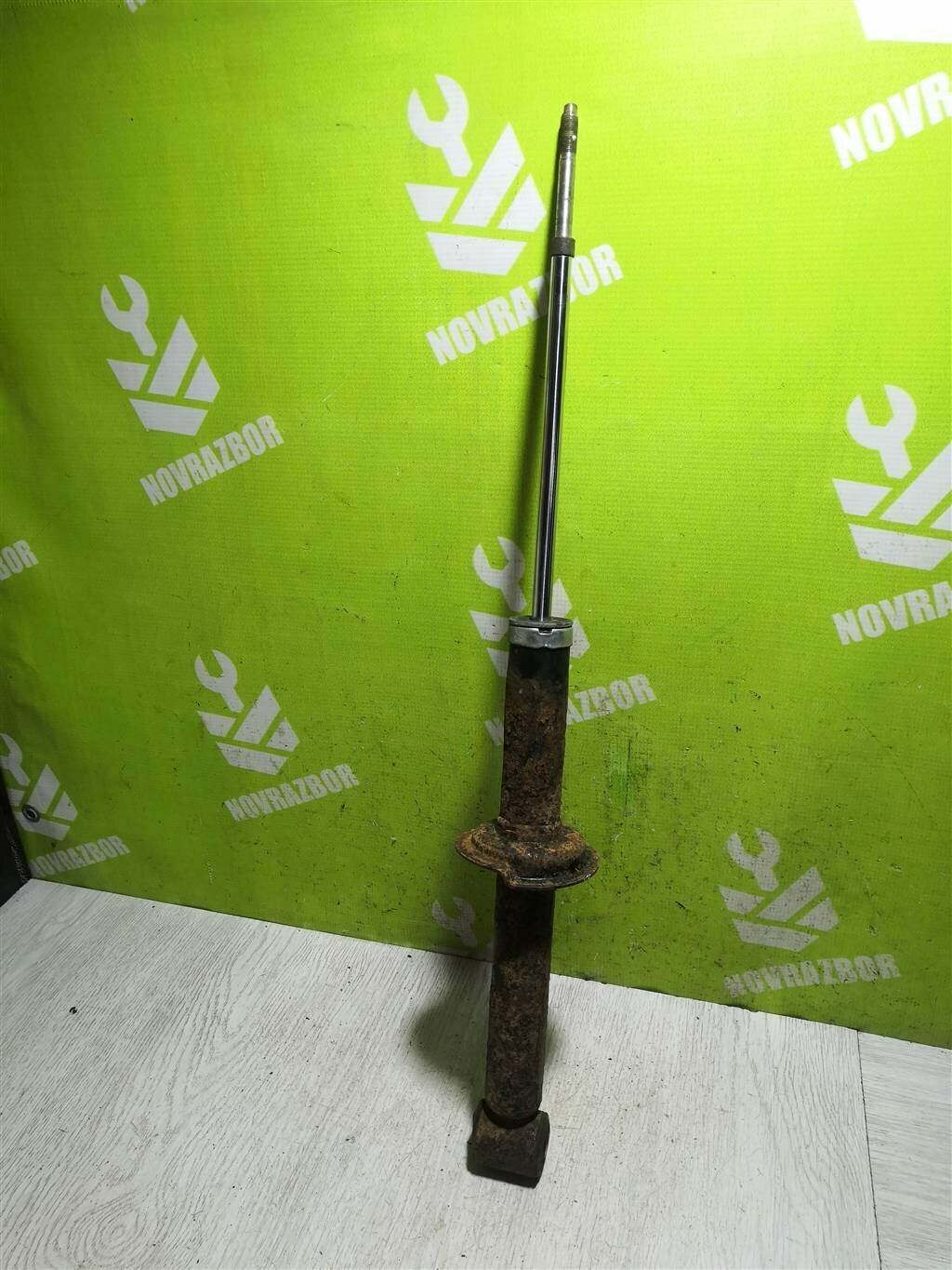 Амортизатор задний Audi 80 90 B3 86-91