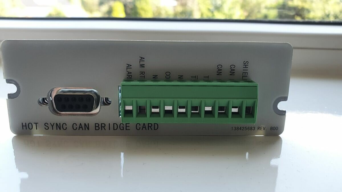 Адаптер Eaton HOT sync CAN bridge X-slot card (101073663) (OEM)