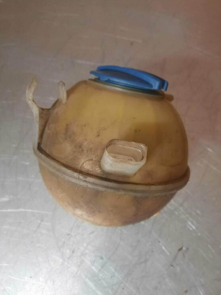 Бачок расширительный Volkswagen Passat B6 2006 1K0121407A