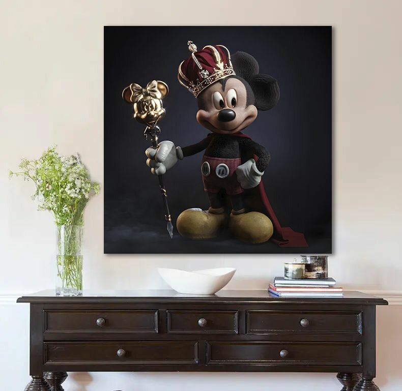 Картина в интерьер / интерьерная картина с Микки Маусом и др. персонажами, 40х40