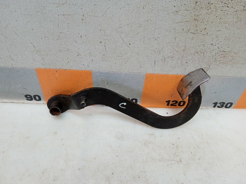 Б/У Форд Транзит Педаль сцепления Ford Transit 2000-2006 6 348196 FORD арт. 4466194