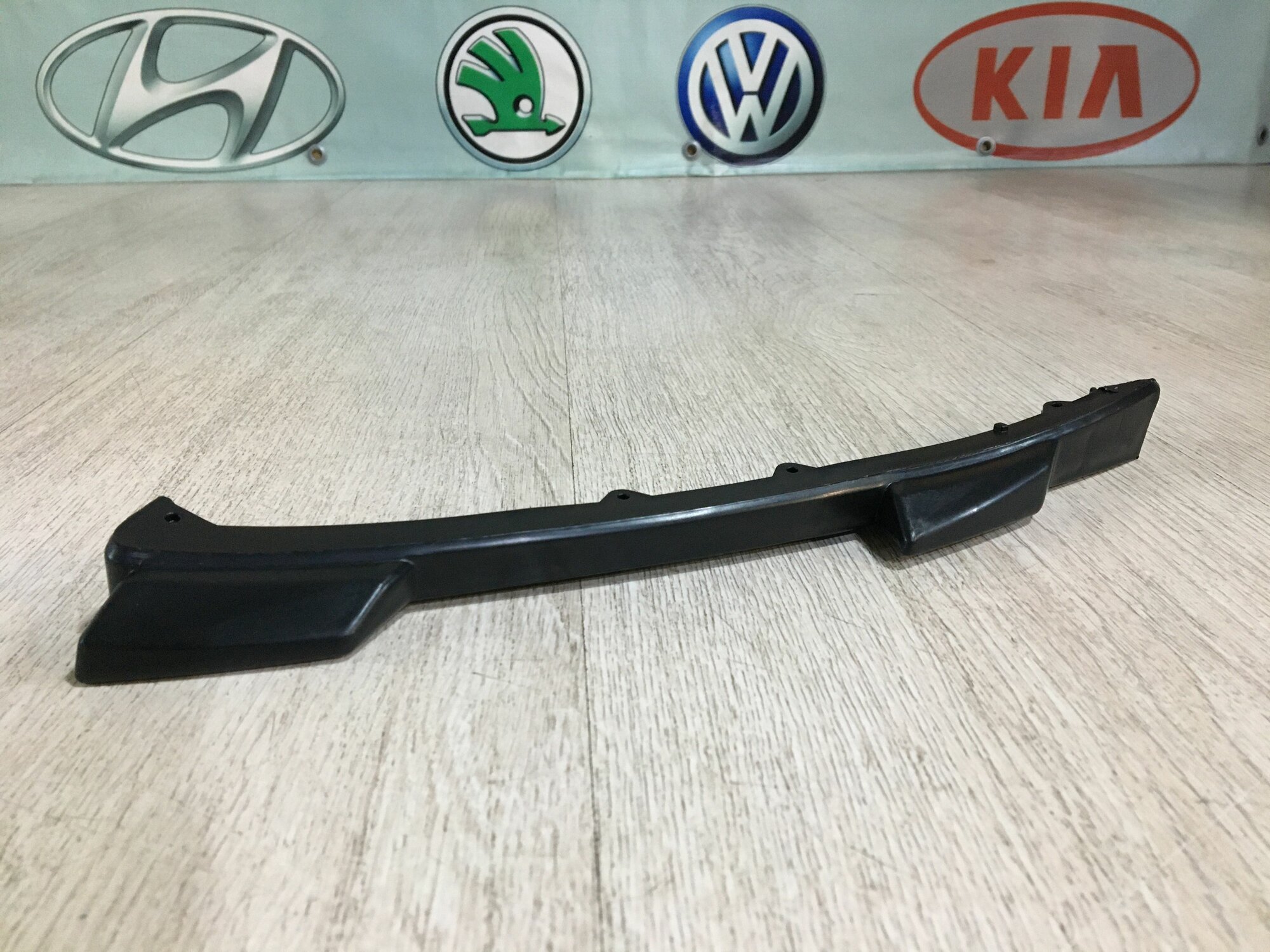 Крепление бампера под фарой левое Hyundai Solaris Солярис 10-17гг