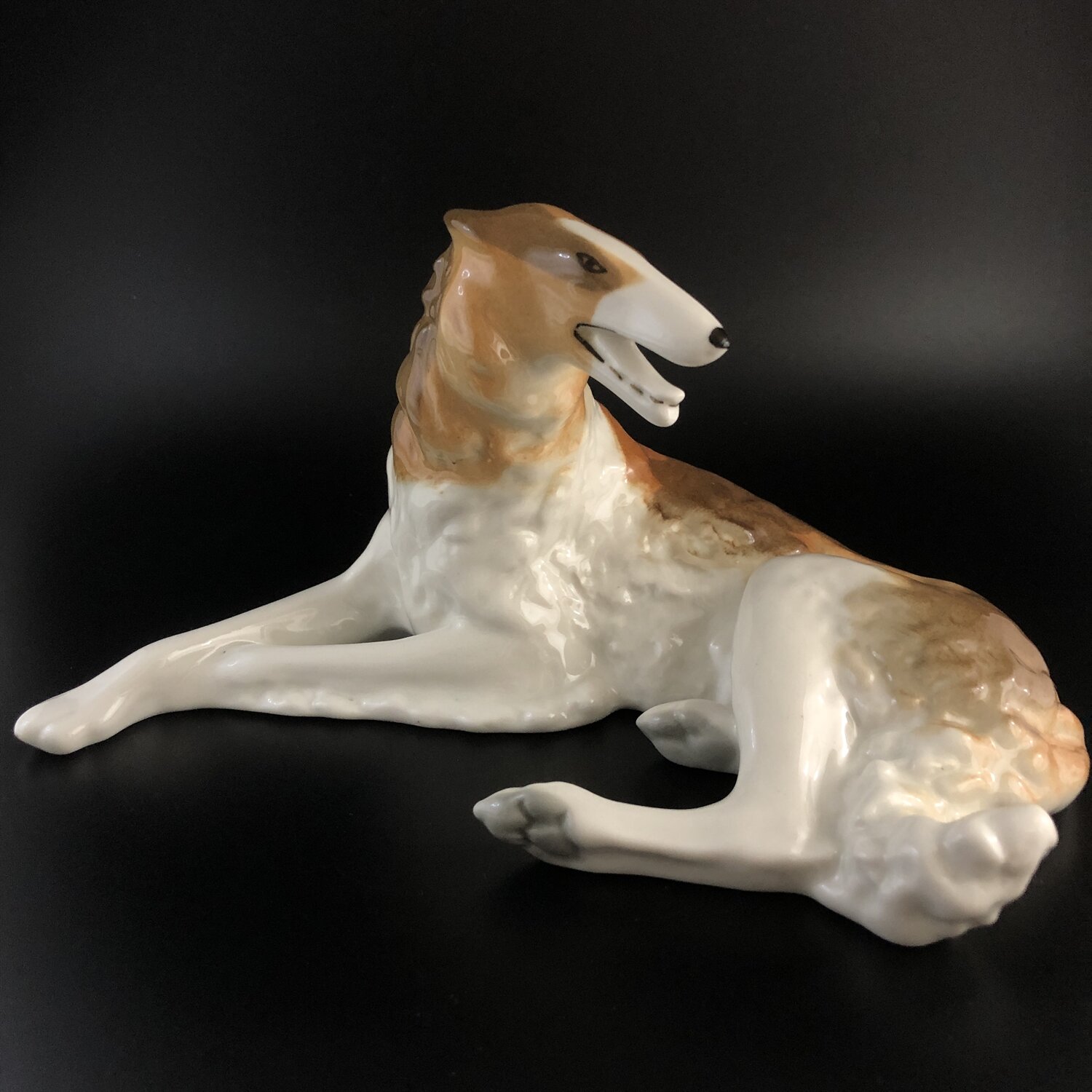 Статуэтка «Борзая», фарфор, ЛФЗ, СССР, 1970-е гг.