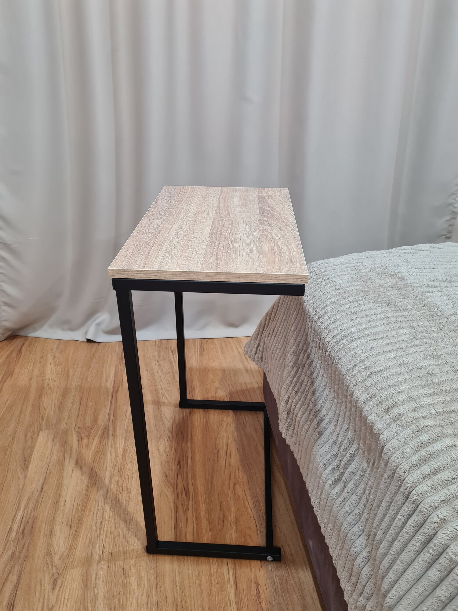 Стол придиванный разборный размер 505х305х700мм ЛДСП Дуб сонома / опора черная