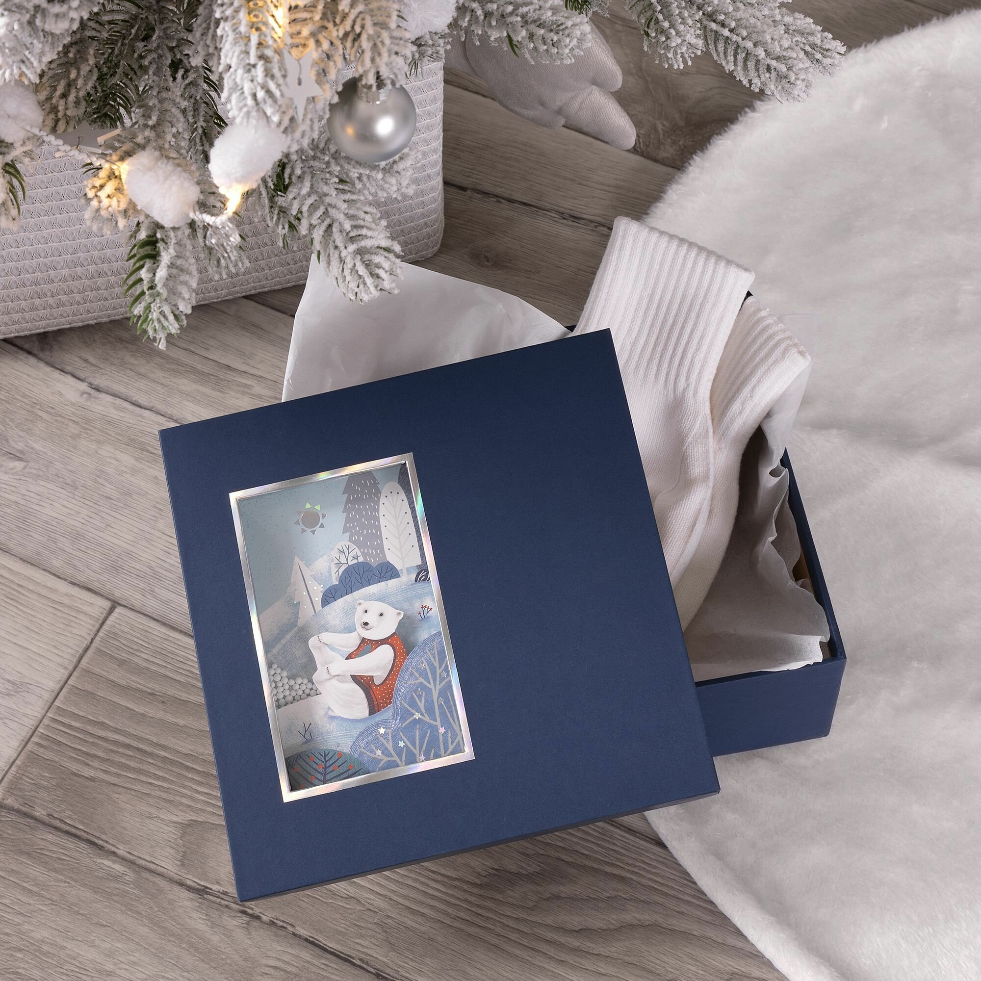 Коробка подарочная новогодняя декоративная The Blue Bear, S , для хранения, 21.5х21.5х9.3 см, синяя мишка