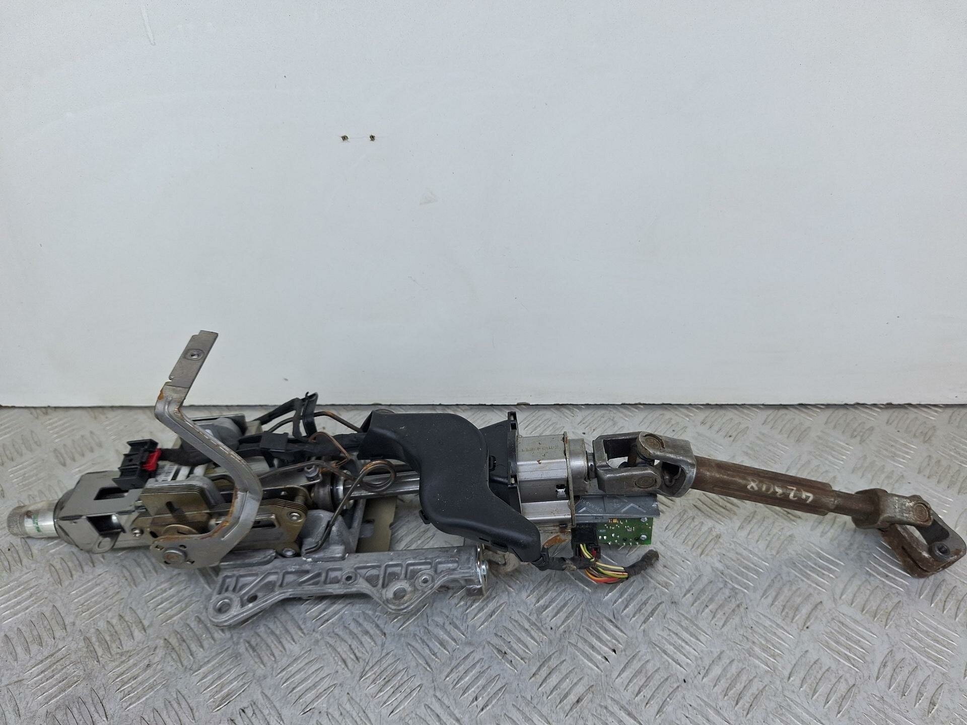 Рулевая колонка Volkswagen Passat B6 2008 3C1419501N