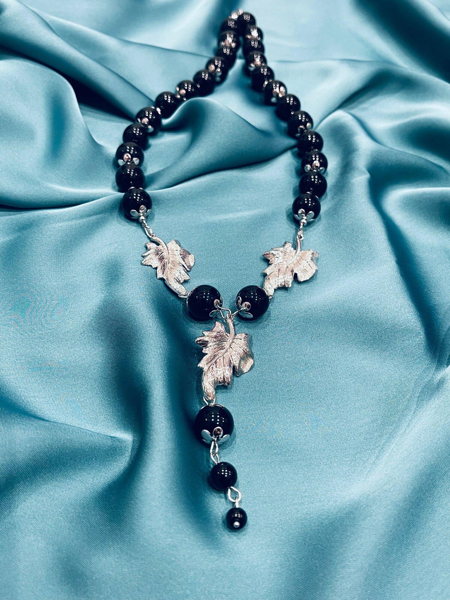 Колье, агат синтетический