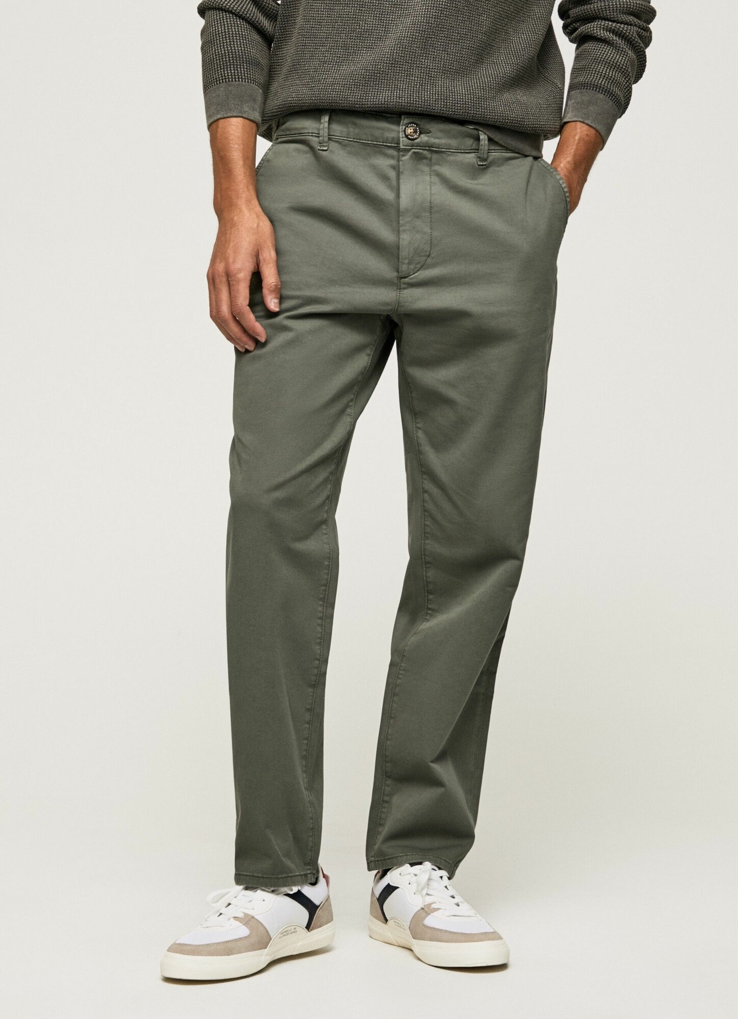 Брюки чинос Весна-лето 2023