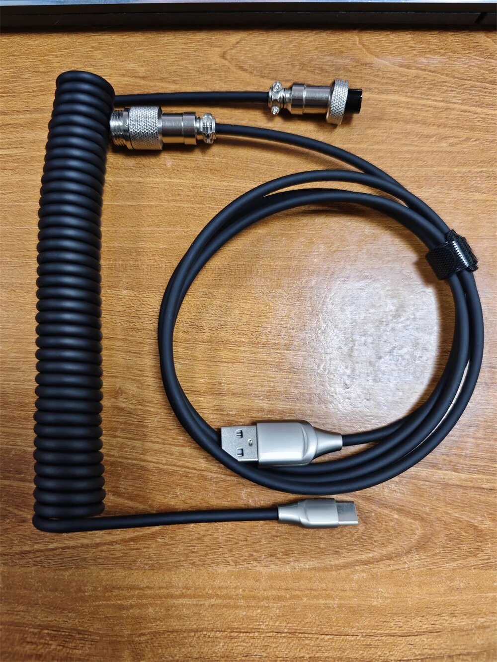 Спиральный кабель для клавиатуры NNBILI USB A - Type C, черный