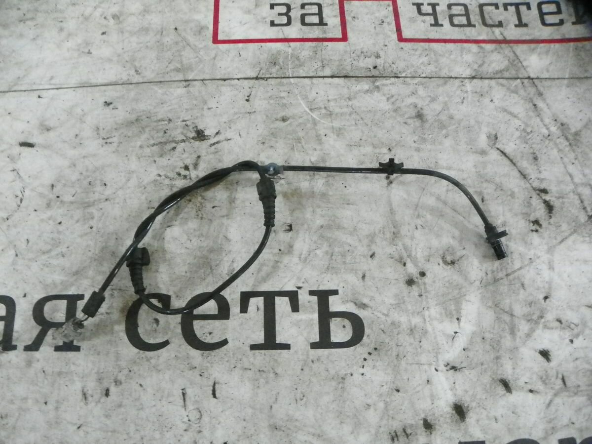 Датчик ABS задний правый Suzuki SX4 I (2006—2009) 5631079J01