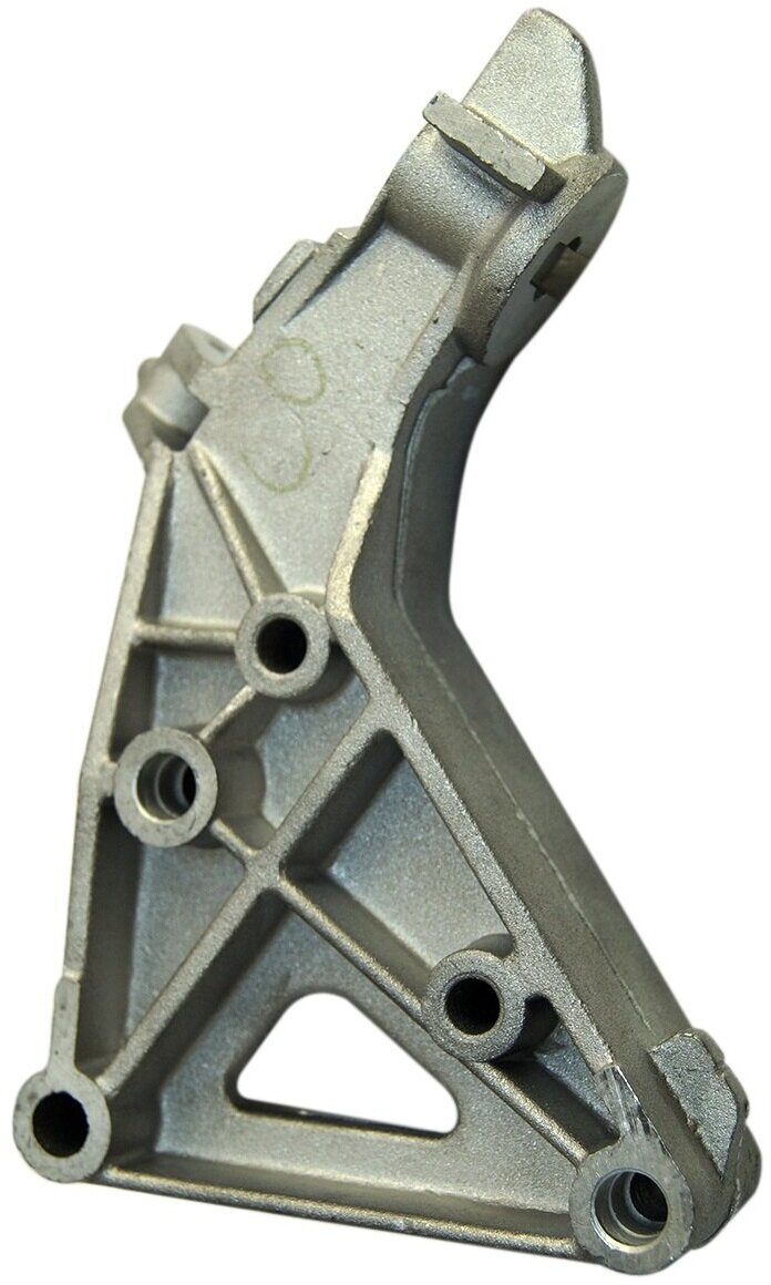 Кронштейн двигателя на ВАЗ 2110 С/О правой опоры подвески (гусак)