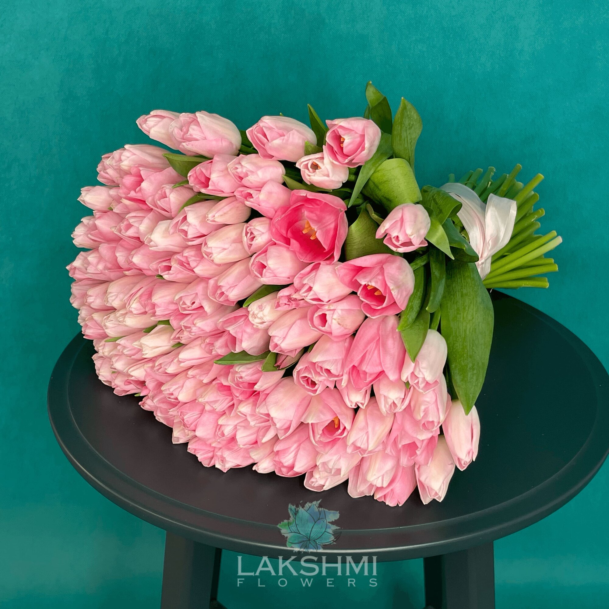 101 розовый тюльпан / Букет из 101 розового тюльпана под ленту