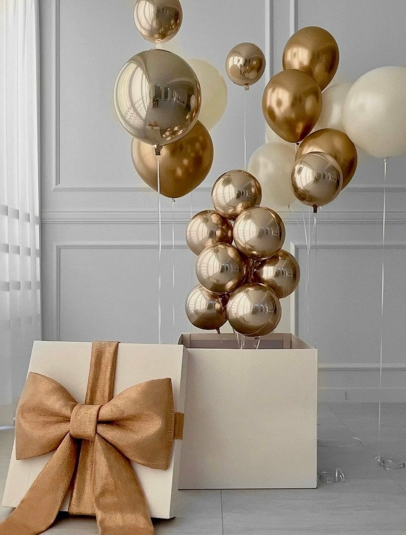 Коробка с шарами «Роскошь в деталях»