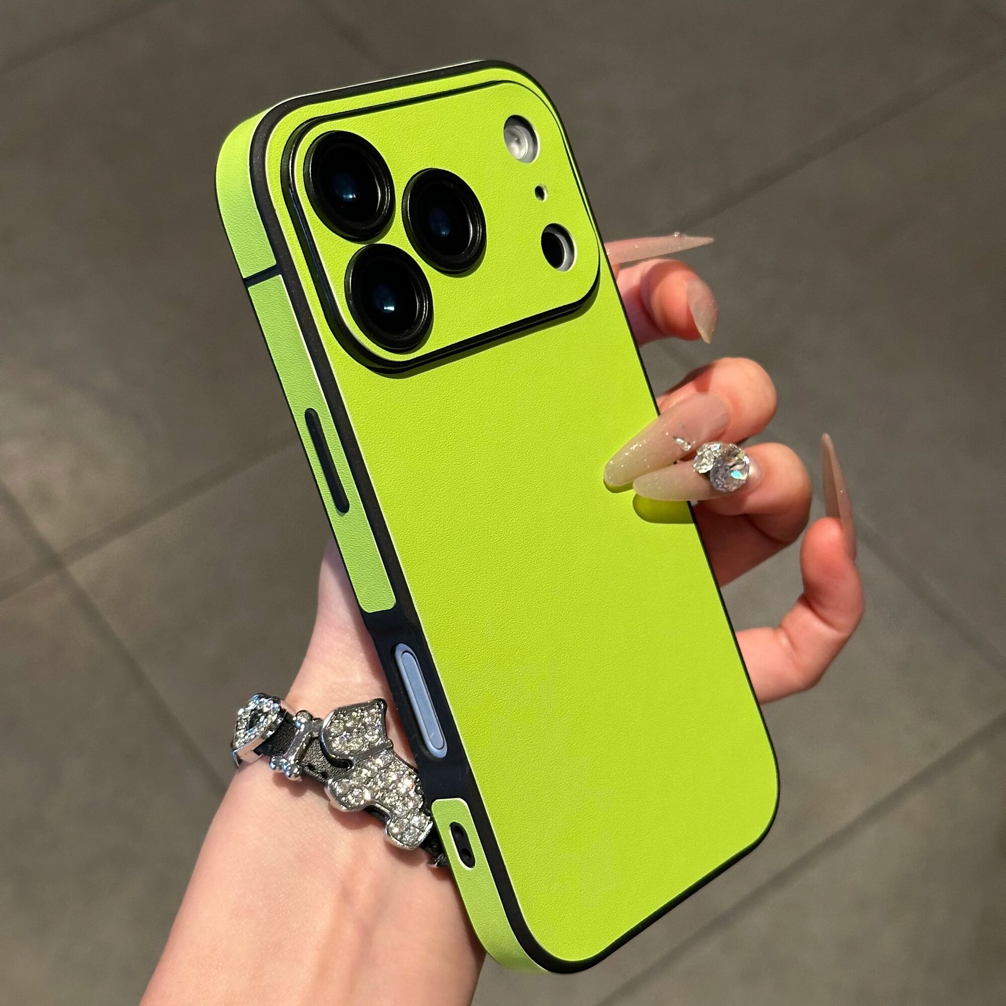 Чехол для iPhone 14 Green, матовый, противоударный