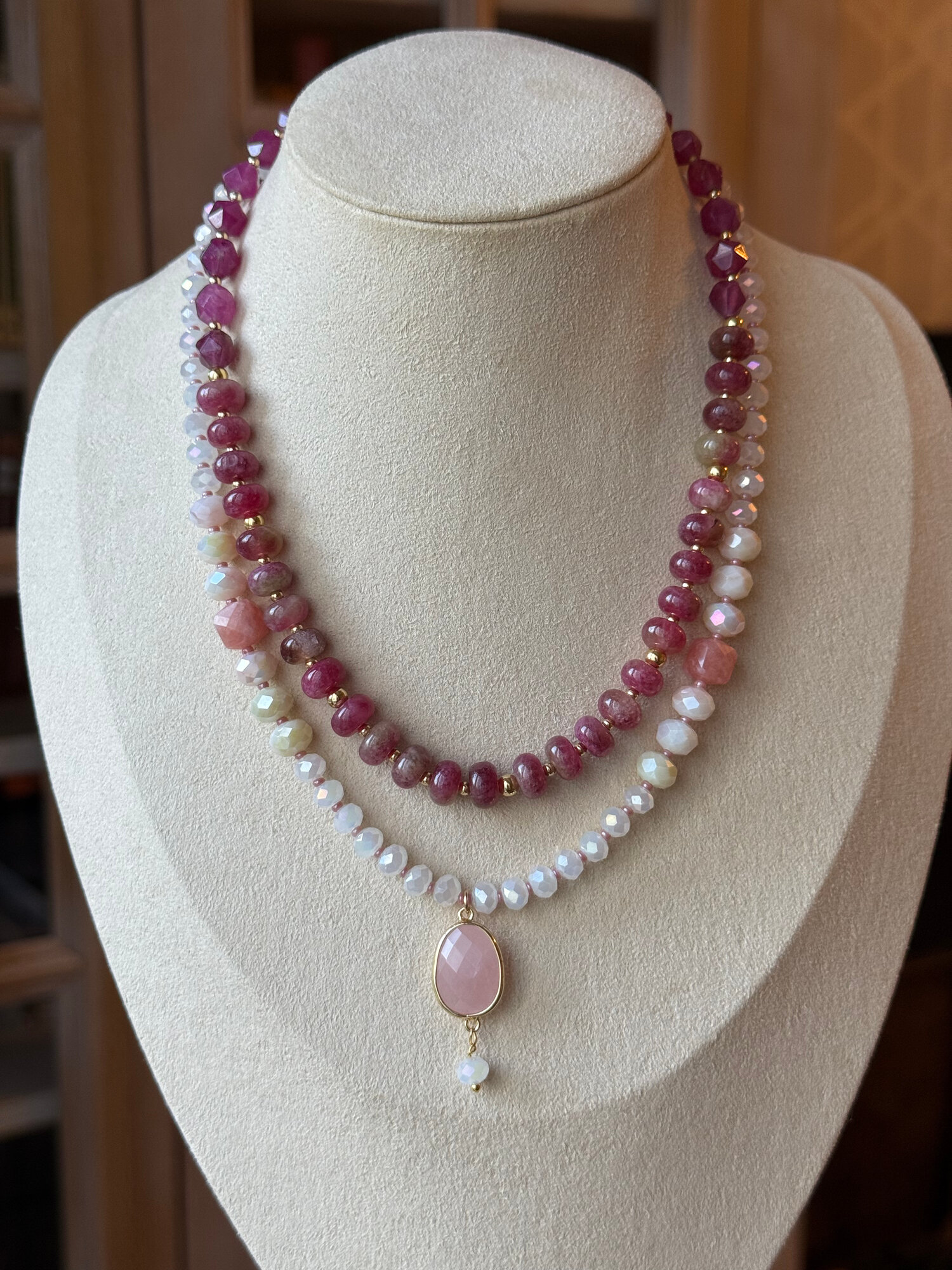 Колье, кварц