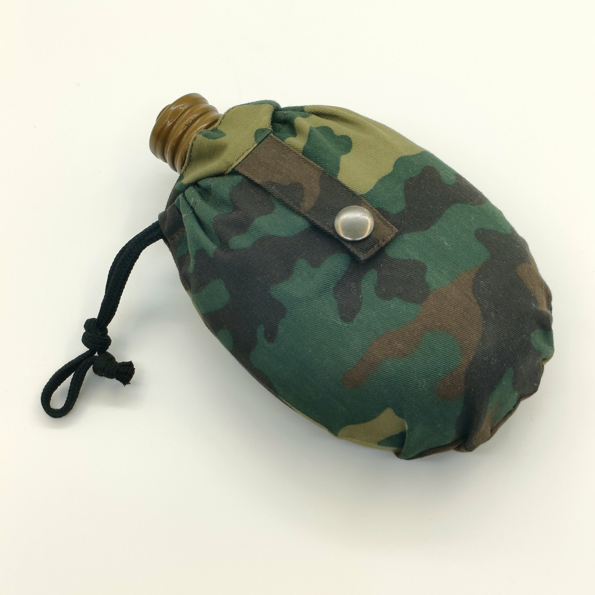 Фляга армейская в родном чехле (цвета "Лес"), алюминий, краска, текстиль