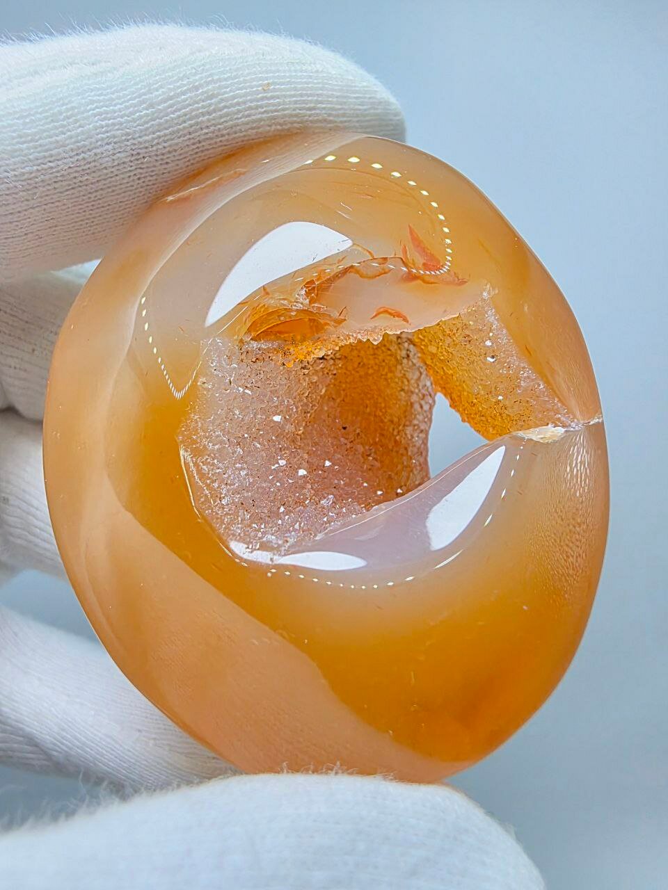 Сердолик с жеодой 58 мм, 75 г.