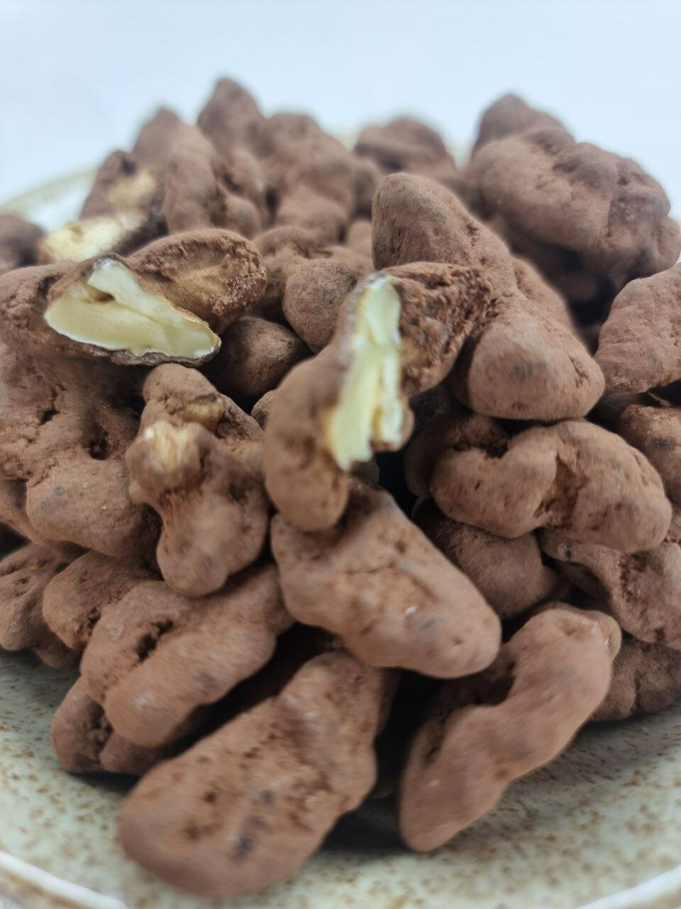 Грецкий орех Tiramisu Kakao в Молочной шоколадной глазури и какао 250 Гр.