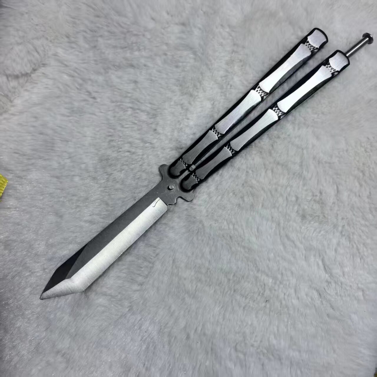 Американский бабочка-нож с бамбуковым соединением, тренировочный нож, не требующий обслуживания, инструмент для практики, не заточенный, 1 штука, дропшиппинг