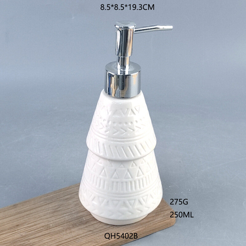 Керамический туалетный столик, набор для ванной комнаты из трех предметов: стаканчик для ополаскивателя для рта, мыльница, набор для ванной комнаты, стаканчик для зубной щетки.