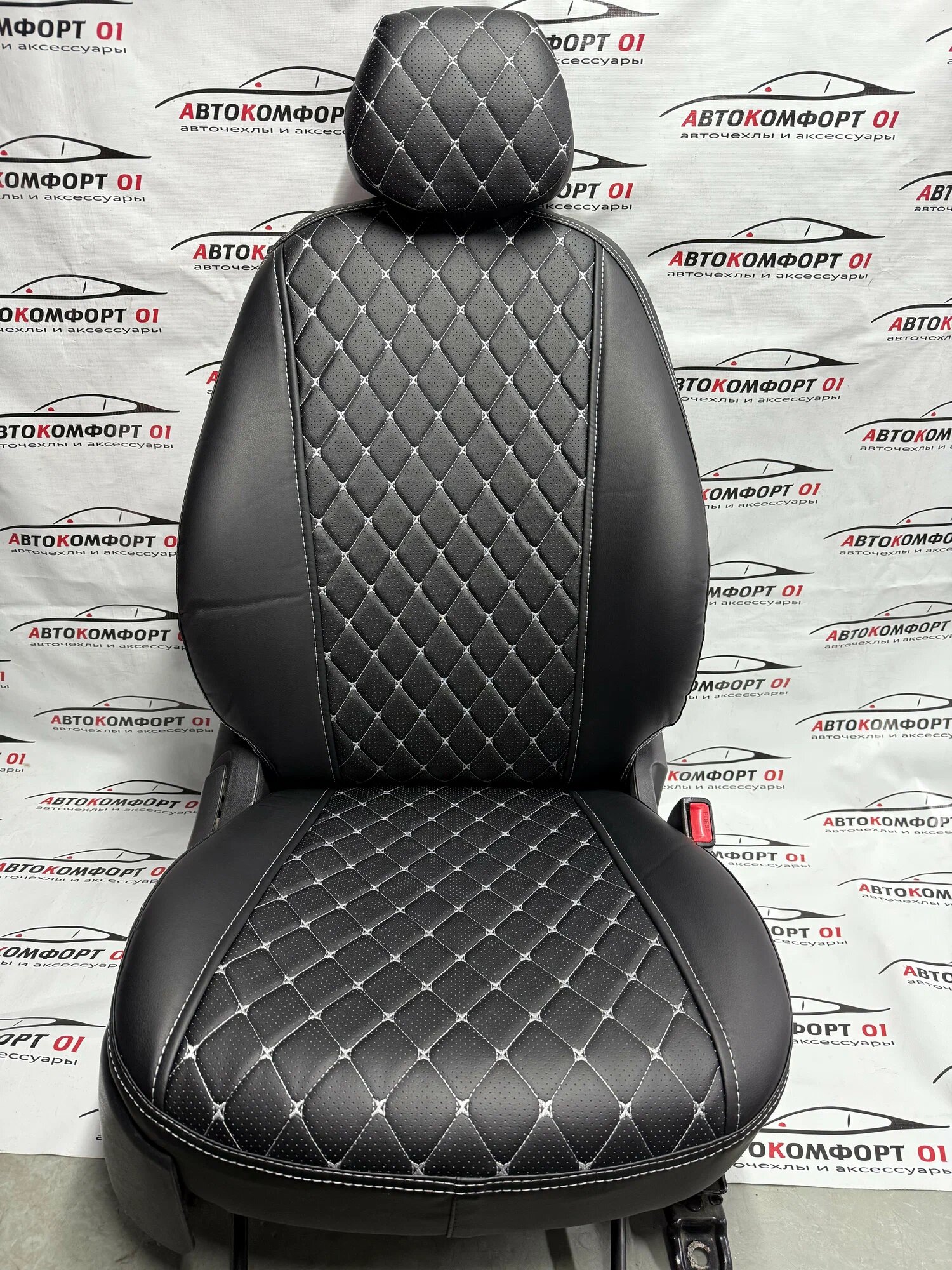 Комплект чехлов ELITE для Haval Jolion I с 20 г. Экокожа, ромб, черный, белая строчка.