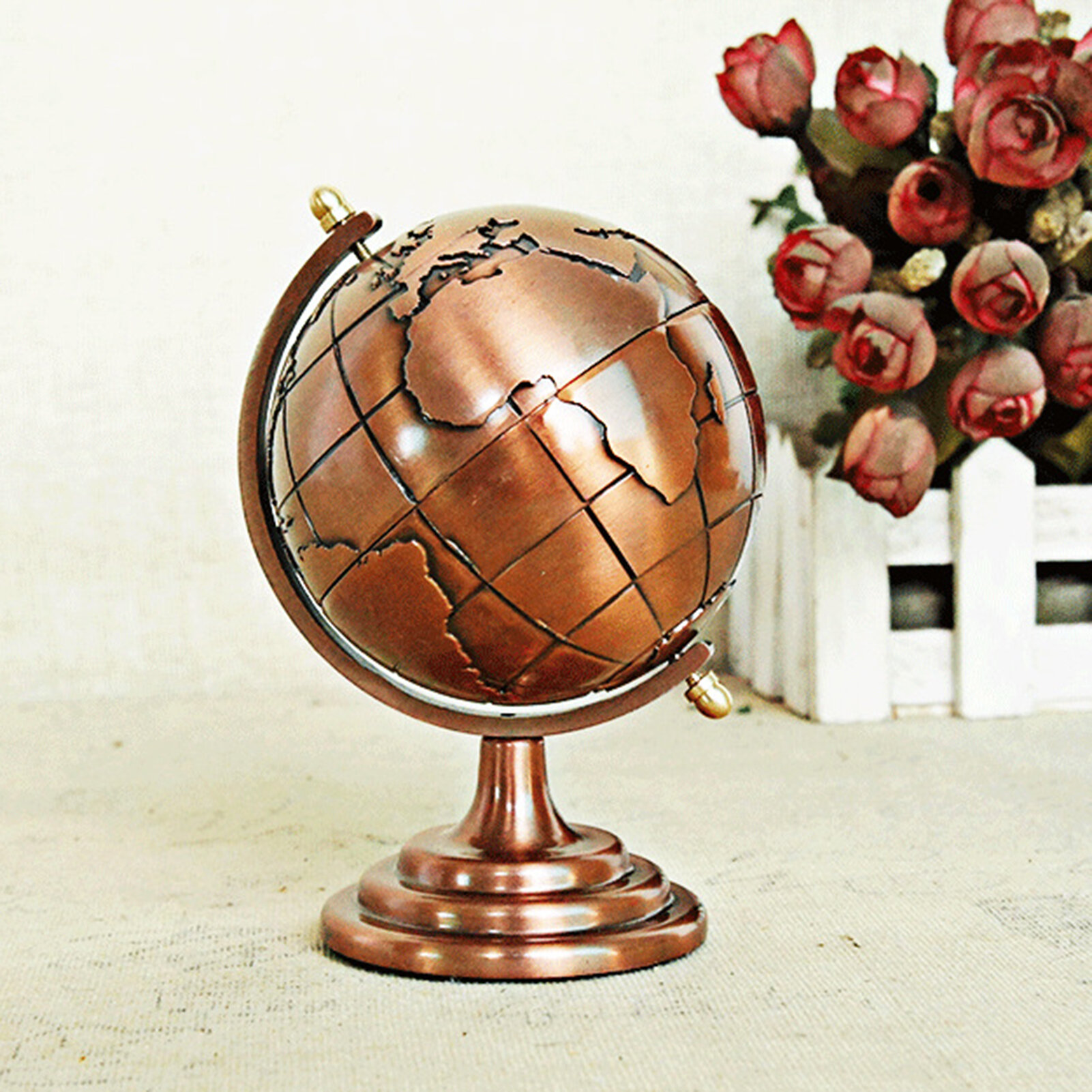 Глобус из сплава, маленький размер, для украшения, офис, комната, стиль европейский, форма геометрическая, цвета bordo, серый, бронзовый (по выбору), вес упаковки 200 г, размер упаковки 120*80*80 мм, в комплект входят 1 глосса