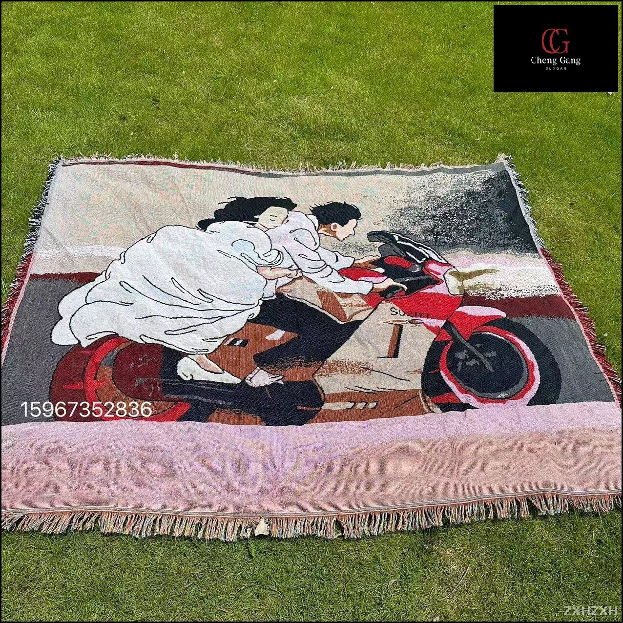 Эксклюзивное покрывало для пикника 180x130 см выполнено из полиэстера в стиле Если небо ласковое