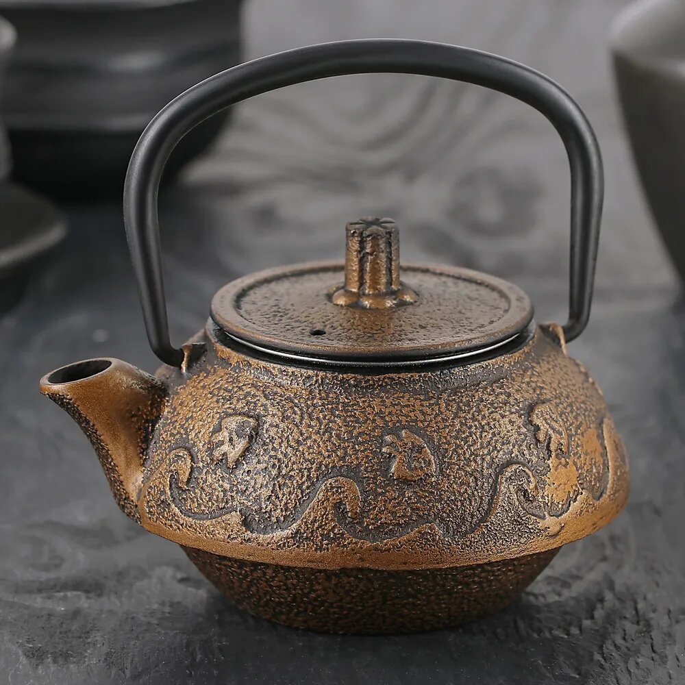 Чайник чугунный Доляна «Волна. Этно», 300 мл, с ситом, цвет бронзовый