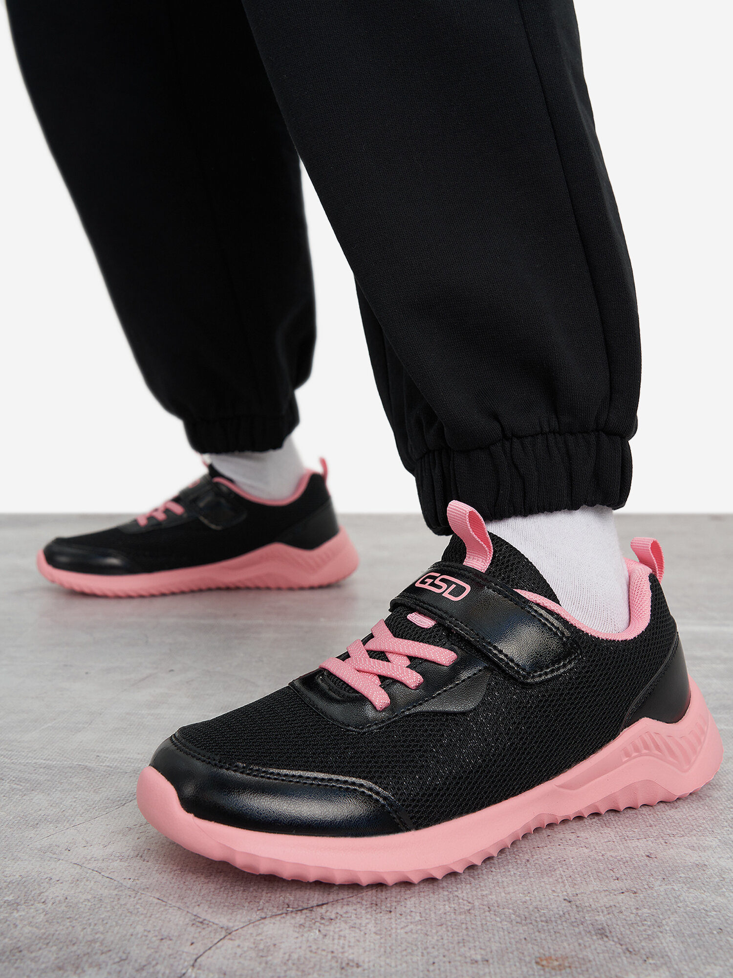 Кроссовки WANT