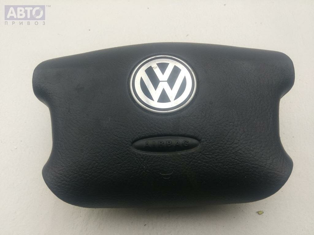 Подушка безопасности (Airbag) водителя Volkswagen Passat B5+ (GP)