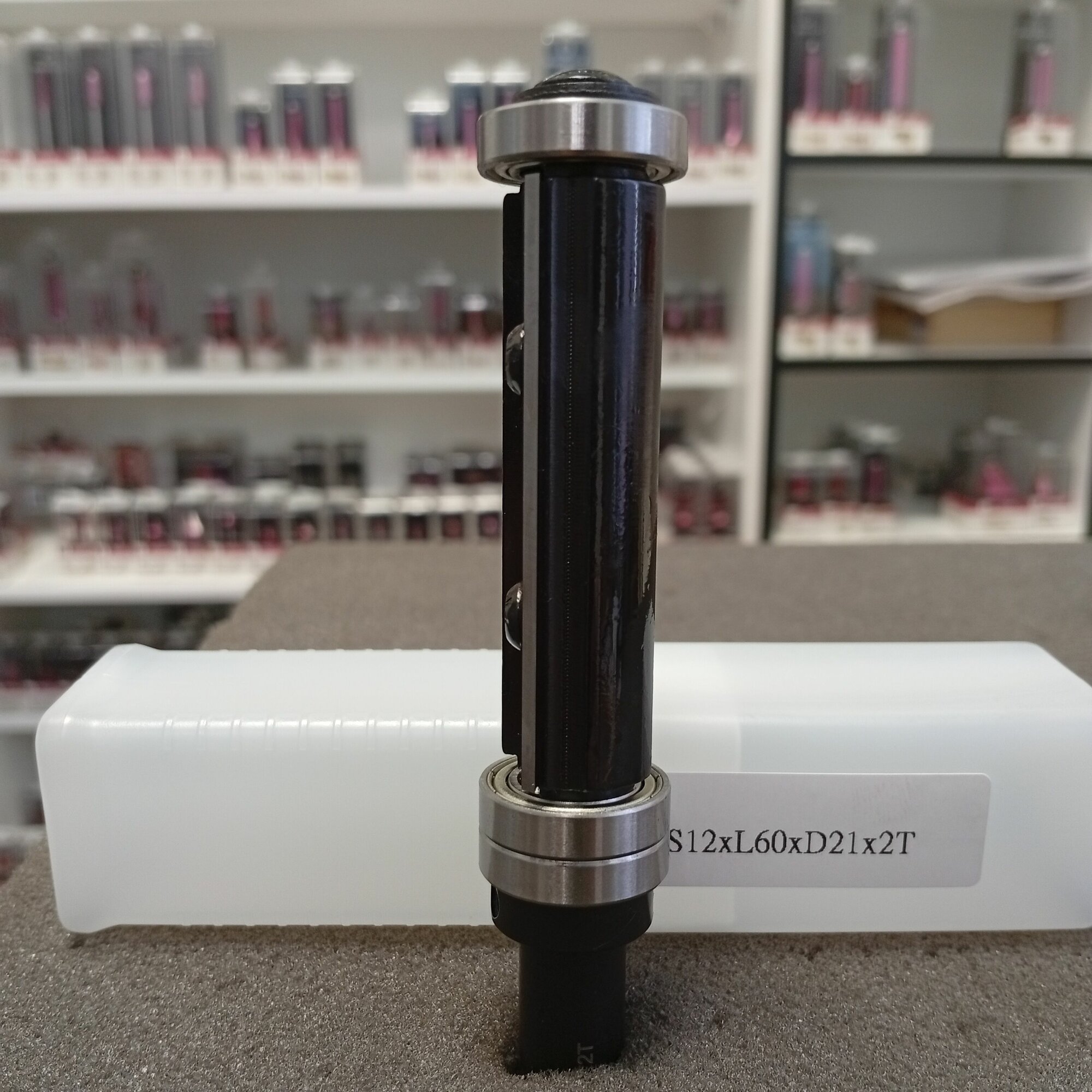 Фреза для еврозапила 21х60 ( верхний и нижний подшипник ) со сменными ножами D 21 хв.12 мм ( ножи 60х12х1,5 z2)