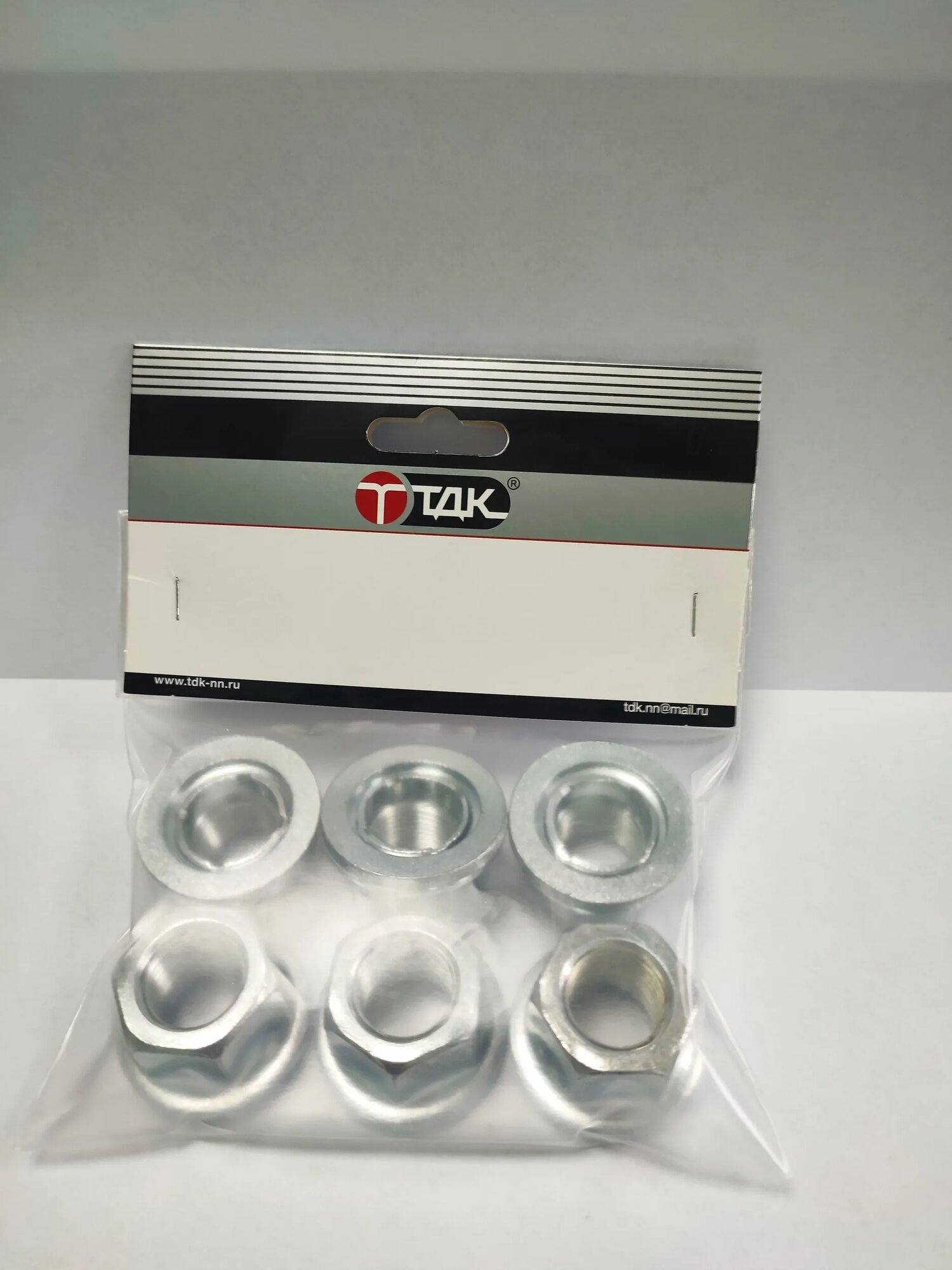 Гайка крепления колеса 3302 , M18 х 1,5, 6 шт. тдк Газ Газель