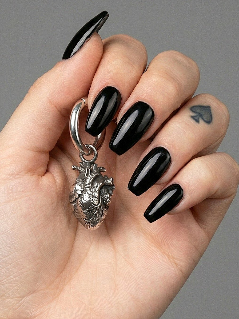 Моносерьга