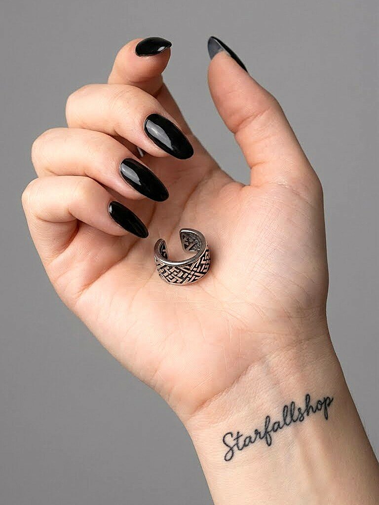 Моносерьга кафф, славянский оберег