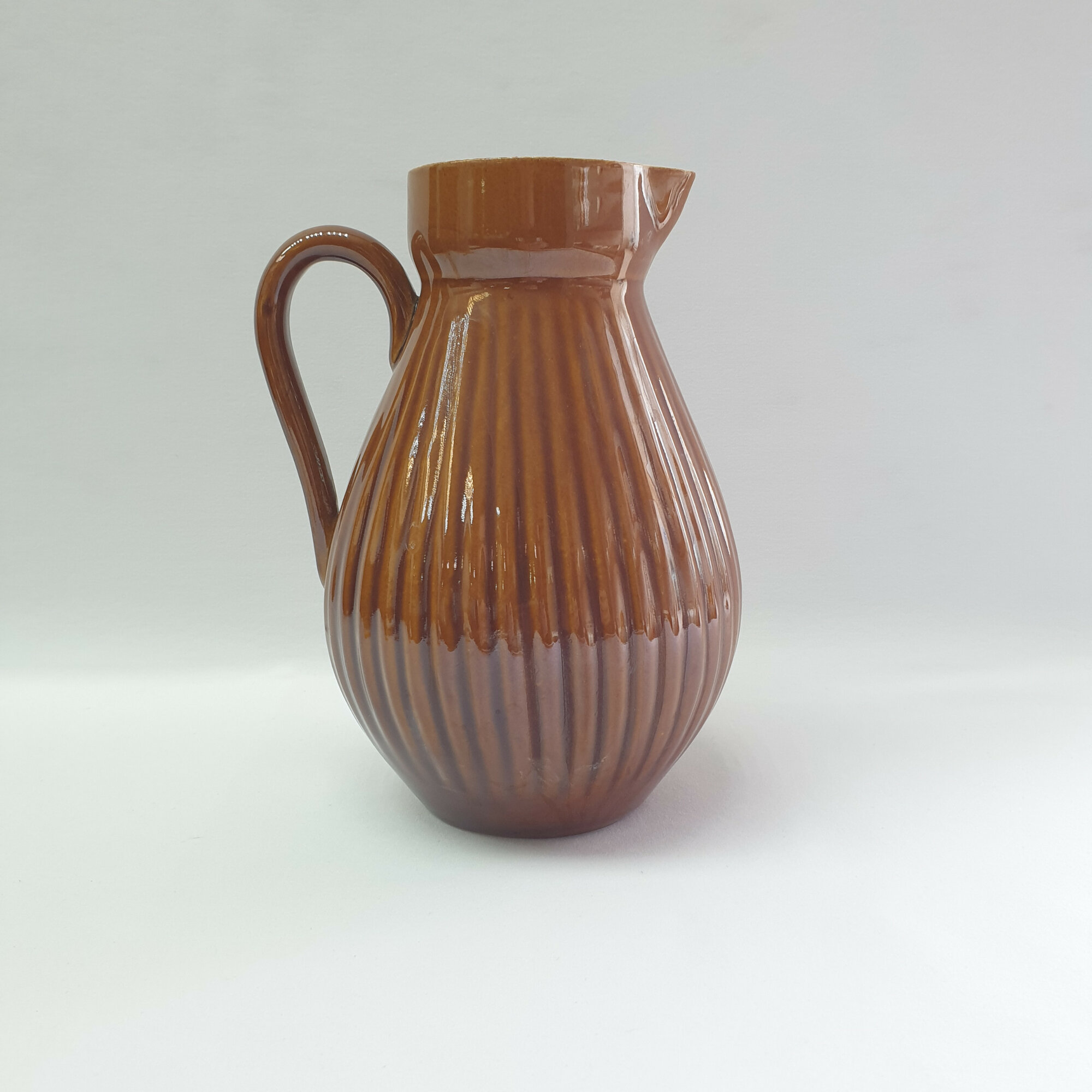 Винтажный кувшин, Суммы, фарфор 1.35 л, СССР