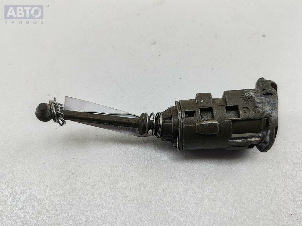 Личинка замка Renault Scenic 2 (2003-2009)