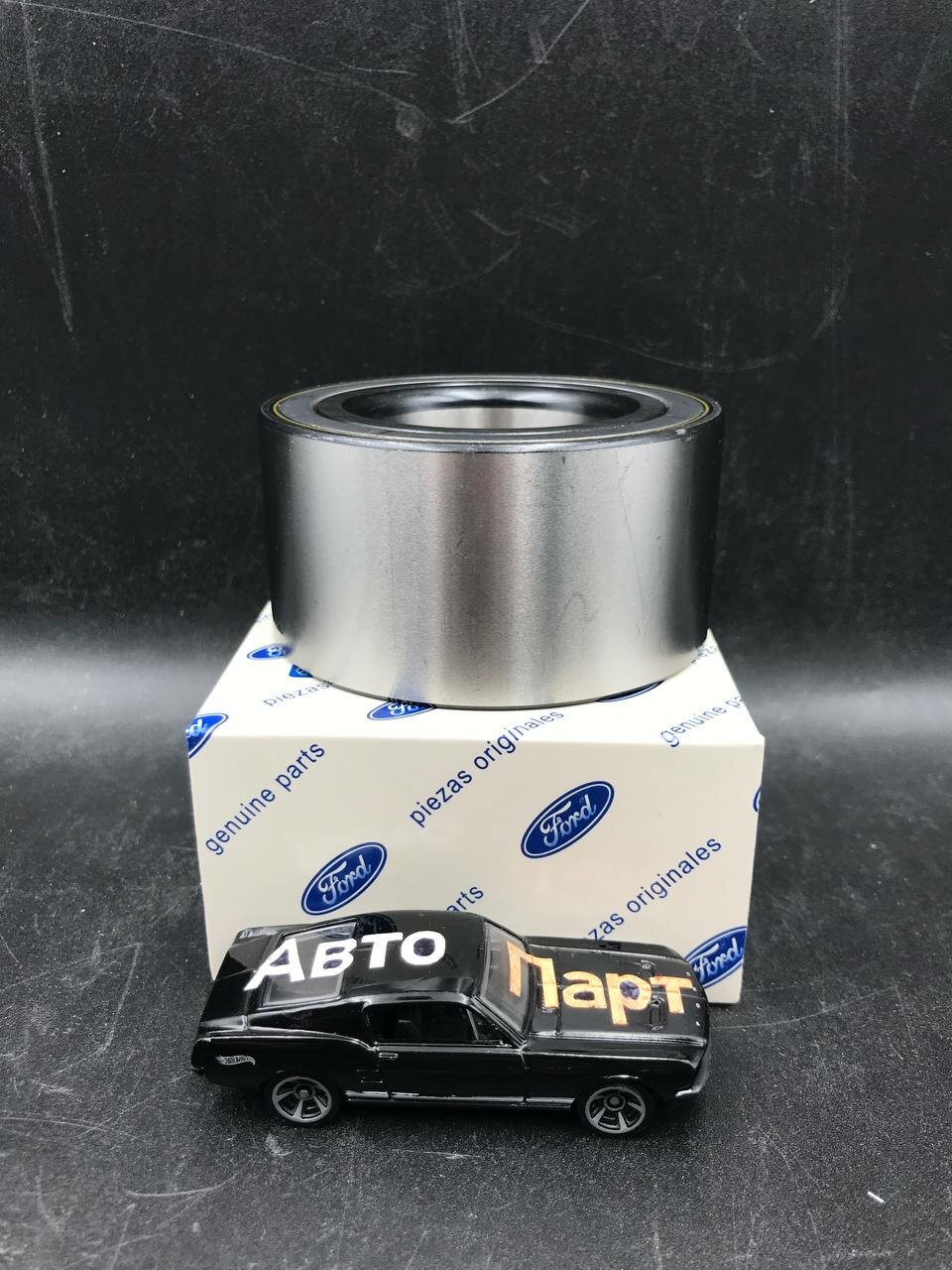 Подшипник ступицы передний Ford Focus III 10-C-Max 10-Kuga II 12-Transit Connect 13- 2215574 1668557